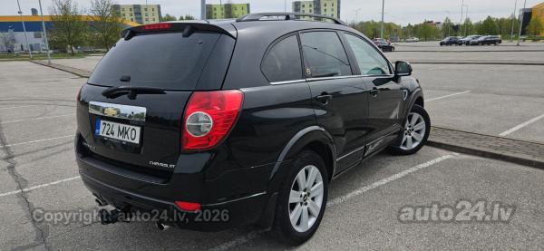 Melns Chevrolet Captiva 2007 Tartu, ar dzinēja tilpumu 2.00 L un nobraukumu 245 tūkst. km par 5500 €, foto 4 vietnē AUTOMOTO.COM.LV