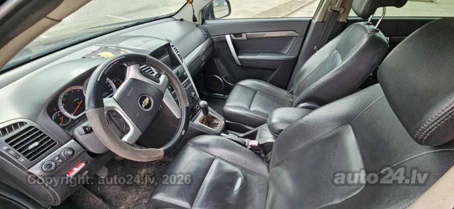 Melns Chevrolet Captiva 2007 Tartu, ar dzinēja tilpumu 2.00 L un nobraukumu 245 tūkst. km par 5500 €, foto 6 vietnē AUTOMOTO.COM.LV