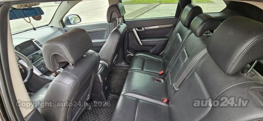 Melns Chevrolet Captiva 2007 Tartu, ar dzinēja tilpumu 2.00 L un nobraukumu 245 tūkst. km par 5500 €, foto 7 vietnē AUTOMOTO.COM.LV