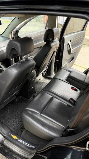 Black Chevrolet Captiva 2007 in Tallinn, with an engine capacity of 2.00 L and mileage of 260 thousand km for 3500 €, photo 8 on AUTOMOTO.COM.LV