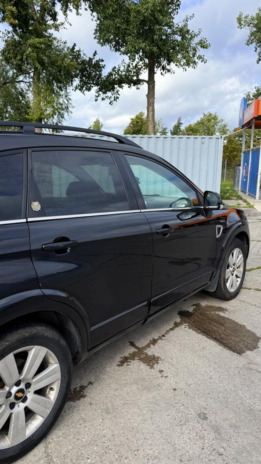 Black Chevrolet Captiva 2007 in Tallinn, with an engine capacity of 2.00 L and mileage of 260 thousand km for 3500 €, photo 19 on AUTOMOTO.COM.LV