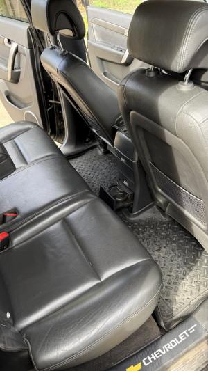 Black Chevrolet Captiva 2007 in Tallinn, with an engine capacity of 2.00 L and mileage of 260 thousand km for 3500 €, photo 22 on AUTOMOTO.COM.LV