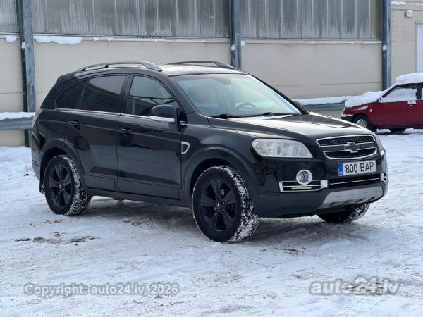 Melns Chevrolet Captiva 2008 Narva, ar dzinēja tilpumu 2.00 L un nobraukumu 237 tūkst. km par 1999 €, foto 4 vietnē AUTOMOTO.COM.LV