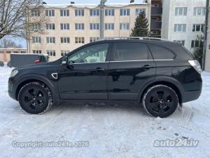 Black Chevrolet Captiva 2008 in Narva, with an engine capacity of 2.00 L and mileage of 237 thousand km for 1999 €, photo 9 on AUTOMOTO.COM.LV