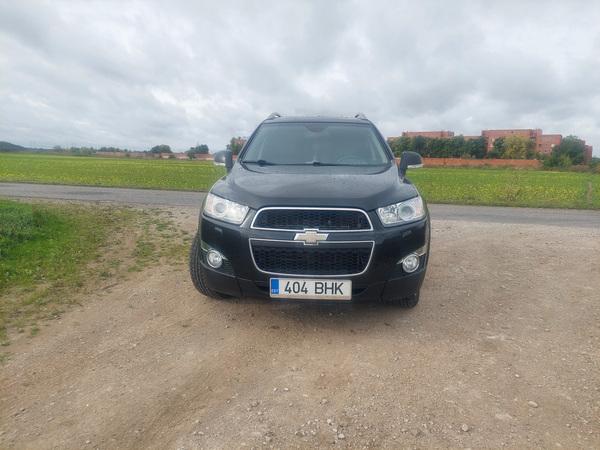 Melns Chevrolet Captiva 2012 Kohtla-Jerve, ar dzinēja tilpumu 2.20 L un nobraukumu 187 tūkst. km par 6500 €, foto 3 vietnē AUTOMOTO.COM.LV