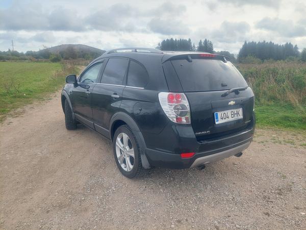 Melns Chevrolet Captiva 2012 Kohtla-Jerve, ar dzinēja tilpumu 2.20 L un nobraukumu 187 tūkst. km par 6500 €, foto 7 vietnē AUTOMOTO.COM.LV
