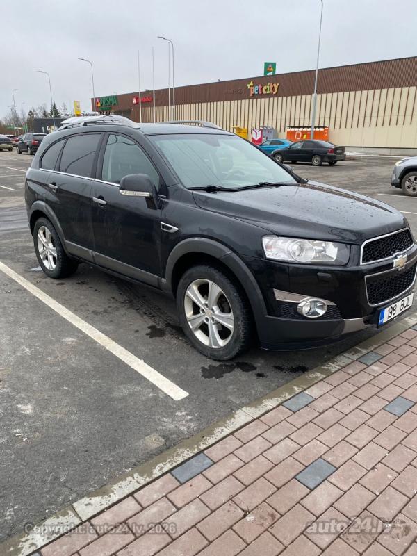 Black Chevrolet Captiva 2013 in Tallinn, with an engine capacity of 2.20 L and mileage of 0 thousand km for 3500 €, photo 3 on AUTOMOTO.COM.LV