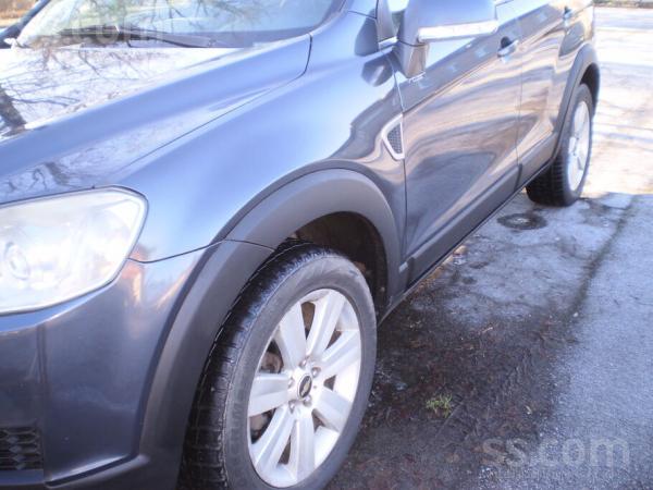 Blue Chevrolet Captiva 2006 in Daugavpils, with an engine capacity of 2.00 L and mileage of 313 thousand km for 2650 €, photo 4 on AUTOMOTO.COM.LV
