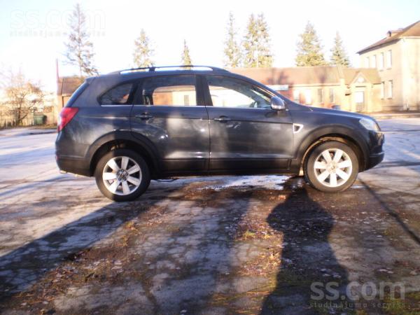 Blue Chevrolet Captiva 2006 in Daugavpils, with an engine capacity of 2.00 L and mileage of 313 thousand km for 2650 €, photo 6 on AUTOMOTO.COM.LV