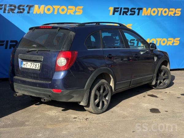 Zils Chevrolet Captiva 2007 Rīga, ar dzinēja tilpumu 2.00 L un nobraukumu 270 tūkst. km par 2950 €, foto 5 vietnē AUTOMOTO.COM.LV