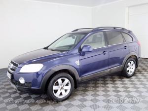 Blue Chevrolet Captiva 2007 in Tallinn, with an engine capacity of 2.00 L and mileage of 265 thousand km for 2499 €, photo 2 on AUTOMOTO.COM.LV
