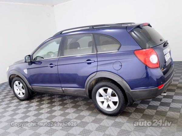 Zils Chevrolet Captiva 2007 Tallina, ar dzinēja tilpumu 2.00 L un nobraukumu 265 tūkst. km par 2499 €, foto 4 vietnē AUTOMOTO.COM.LV