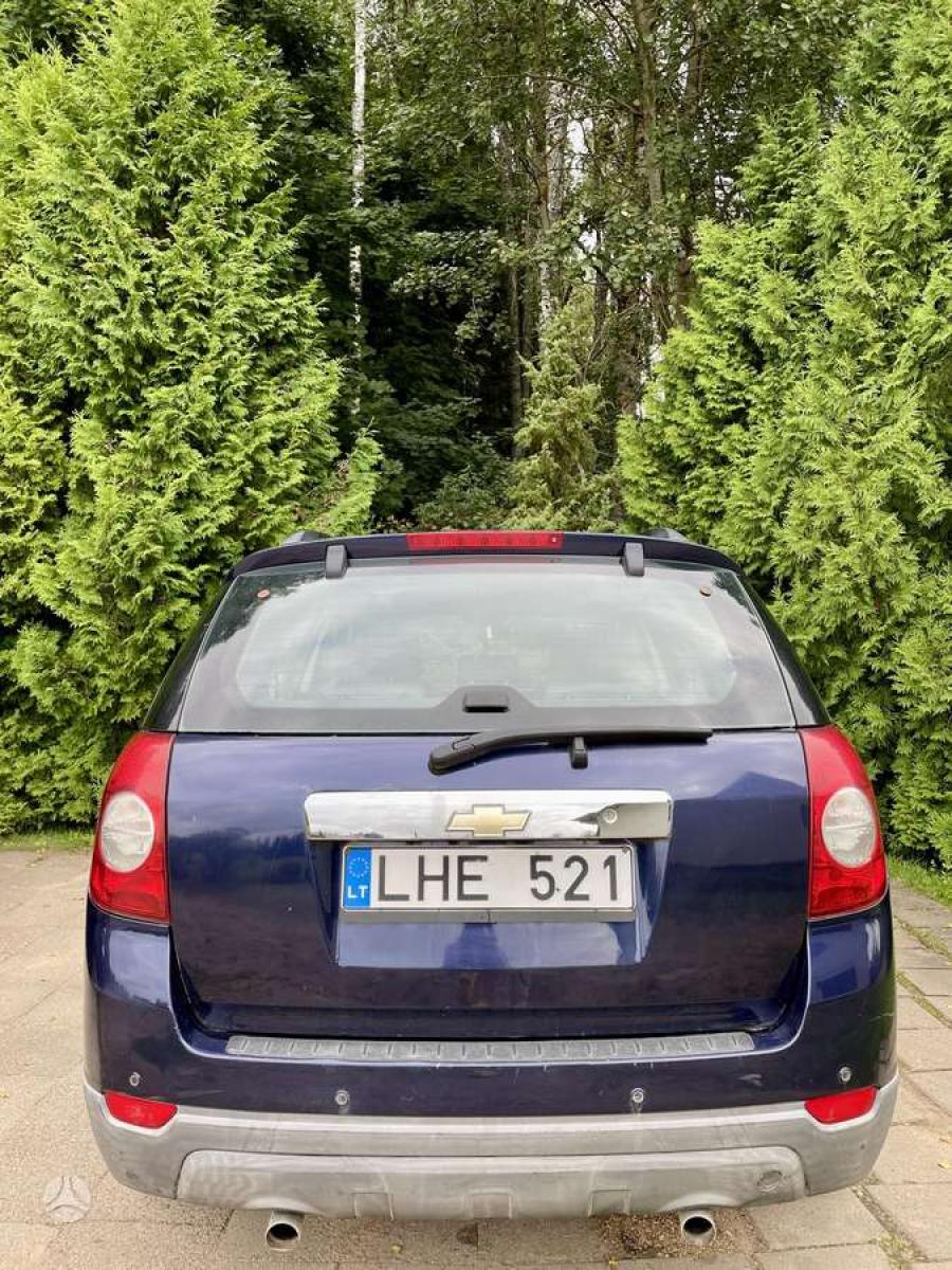 Blue Chevrolet Captiva 2007 in Ignalina, with an engine capacity of 2.00 L and mileage of 304 thousand km for 2500 €, photo 5 on AUTOMOTO.COM.LV