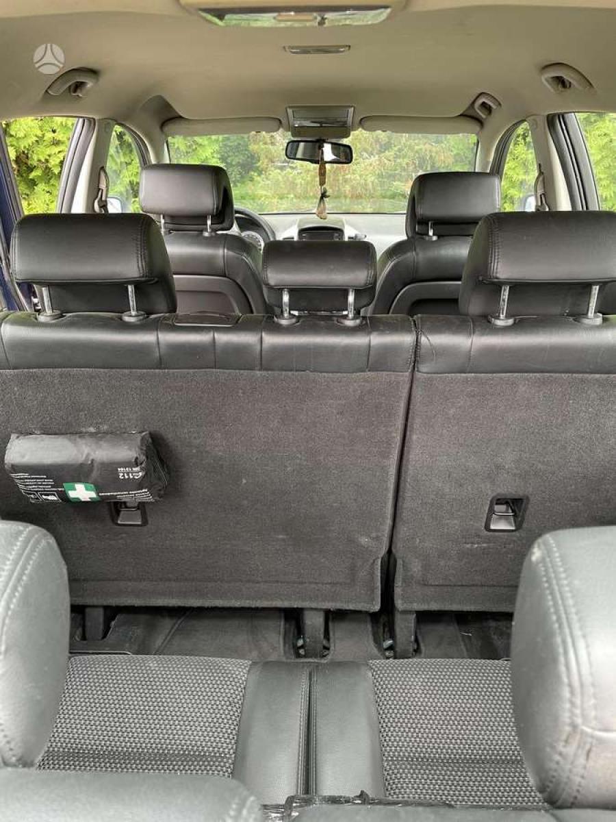 Blue Chevrolet Captiva 2007 in Ignalina, with an engine capacity of 2.00 L and mileage of 304 thousand km for 2500 €, photo 8 on AUTOMOTO.COM.LV