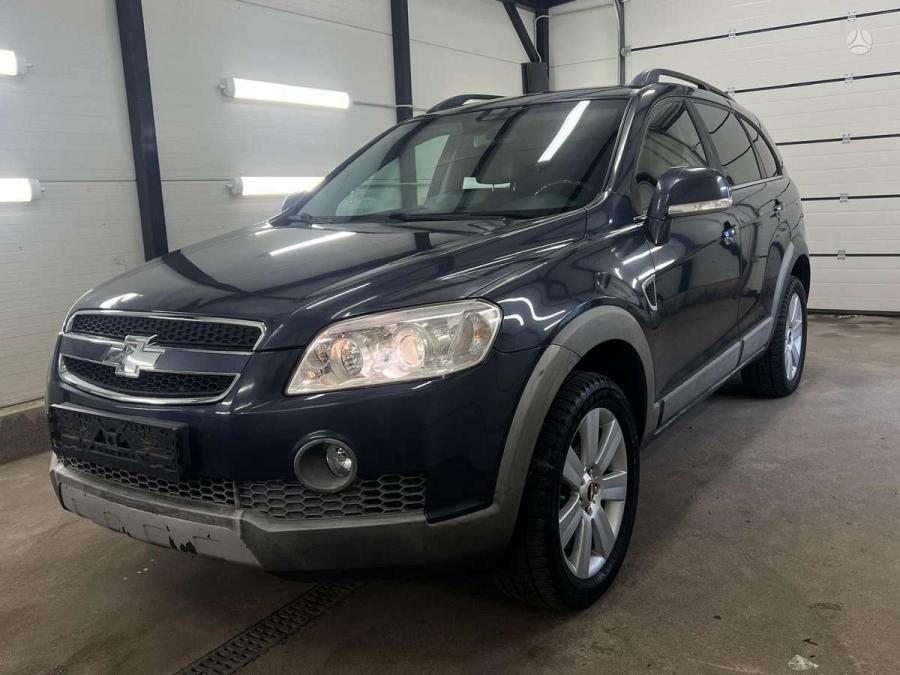 Zils Chevrolet Captiva 2007 Viļņa, ar dzinēja tilpumu 1.99 L un nobraukumu 217 tūkst. km par 2900 €, foto 4 vietnē AUTOMOTO.COM.LV