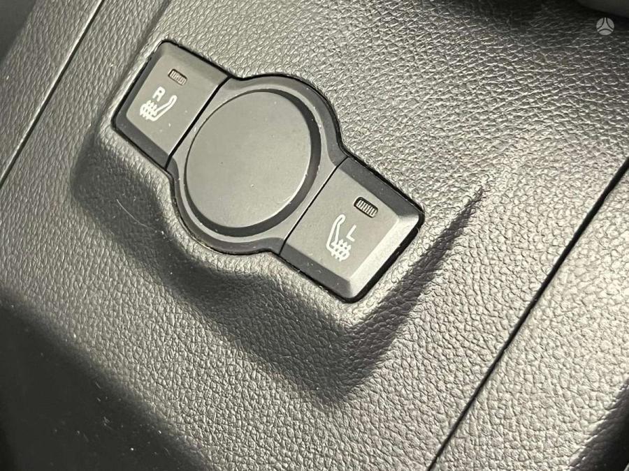 Zils Chevrolet Captiva 2007 Viļņa, ar dzinēja tilpumu 1.99 L un nobraukumu 217 tūkst. km par 2900 €, foto 19 vietnē AUTOMOTO.COM.LV