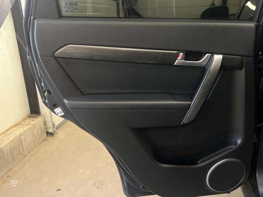 Zils Chevrolet Captiva 2007 Viļņa, ar dzinēja tilpumu 1.99 L un nobraukumu 217 tūkst. km par 2900 €, foto 26 vietnē AUTOMOTO.COM.LV