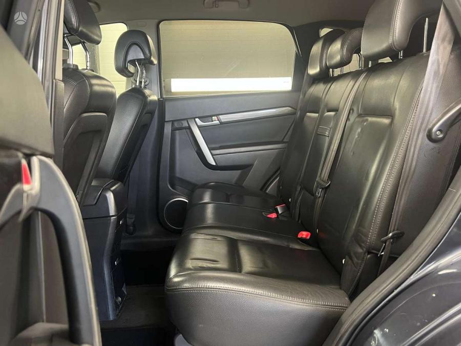 Zils Chevrolet Captiva 2007 Viļņa, ar dzinēja tilpumu 1.99 L un nobraukumu 217 tūkst. km par 2900 €, foto 27 vietnē AUTOMOTO.COM.LV