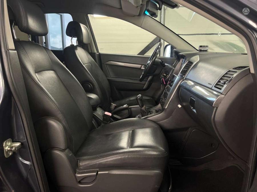Zils Chevrolet Captiva 2007 Viļņa, ar dzinēja tilpumu 1.99 L un nobraukumu 217 tūkst. km par 2900 €, foto 33 vietnē AUTOMOTO.COM.LV