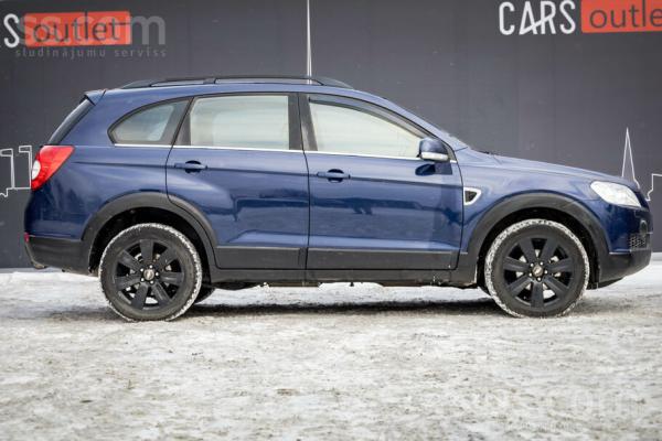 Zils Chevrolet Captiva 2008 Rīga, ar dzinēja tilpumu 2.00 L un nobraukumu 239 tūkst. km par 4990 €, foto 4 vietnē AUTOMOTO.COM.LV