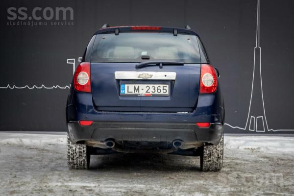 Zils Chevrolet Captiva 2008 Rīga, ar dzinēja tilpumu 2.00 L un nobraukumu 239 tūkst. km par 4990 €, foto 7 vietnē AUTOMOTO.COM.LV
