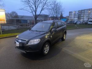 Blue Chevrolet Captiva 2008 in Siauliai, with an engine capacity of 2.00 L and mileage of 3 thousand km for 2650 €, photo 3 on AUTOMOTO.COM.LV