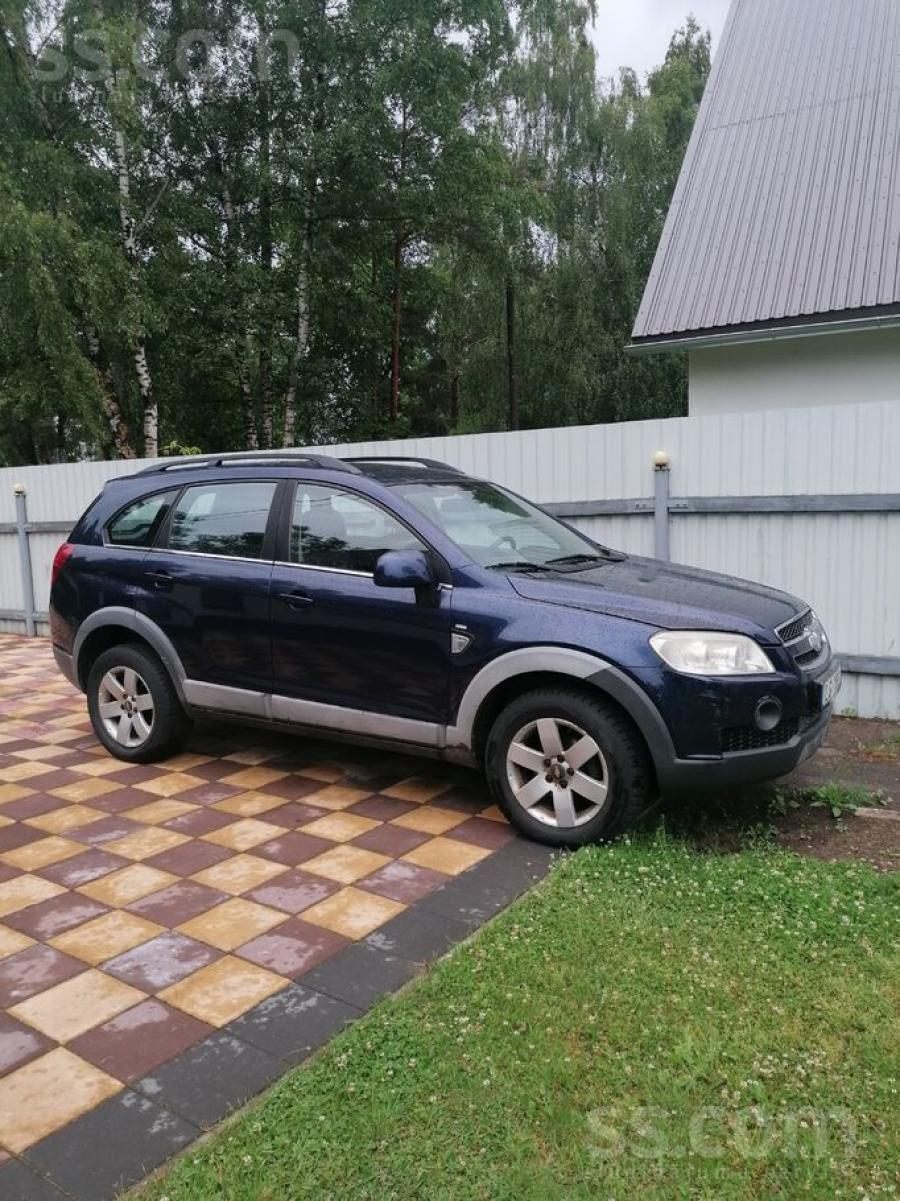 Blue Chevrolet Captiva 2008 in Riga, with an engine capacity of 2.00 L and mileage of 241 thousand km for 2600 €, photo 3 on AUTOMOTO.COM.LV