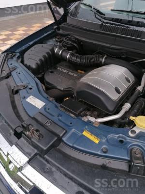 Blue Chevrolet Captiva 2008 in Riga, with an engine capacity of 2.00 L and mileage of 241 thousand km for 2600 €, photo 9 on AUTOMOTO.COM.LV