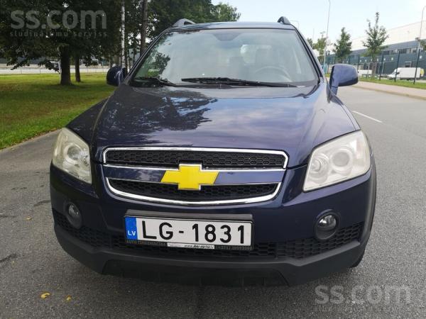 Zils Chevrolet Captiva 2008 Rīga, ar dzinēja tilpumu 2.00 L un nobraukumu 0 tūkst. km par 2890 €, foto 2 vietnē AUTOMOTO.COM.LV