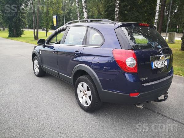 Zils Chevrolet Captiva 2008 Rīga, ar dzinēja tilpumu 2.00 L un nobraukumu 0 tūkst. km par 2890 €, foto 7 vietnē AUTOMOTO.COM.LV