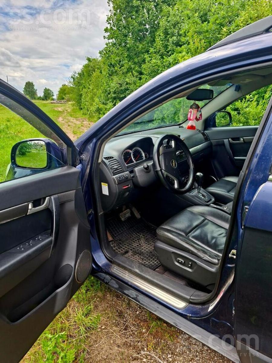Zils Chevrolet Captiva 2008 Saldus, ar dzinēja tilpumu 2.00 L un nobraukumu 320 tūkst. km par 1600 €, foto 7 vietnē AUTOMOTO.COM.LV