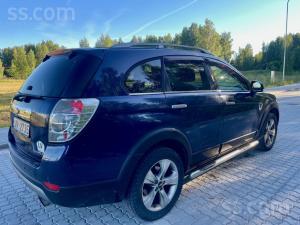 Zils Chevrolet Captiva 2008 Rīga, ar dzinēja tilpumu 2.00 L un nobraukumu 235 tūkst. km par 1099 €, foto 7 vietnē AUTOMOTO.COM.LV