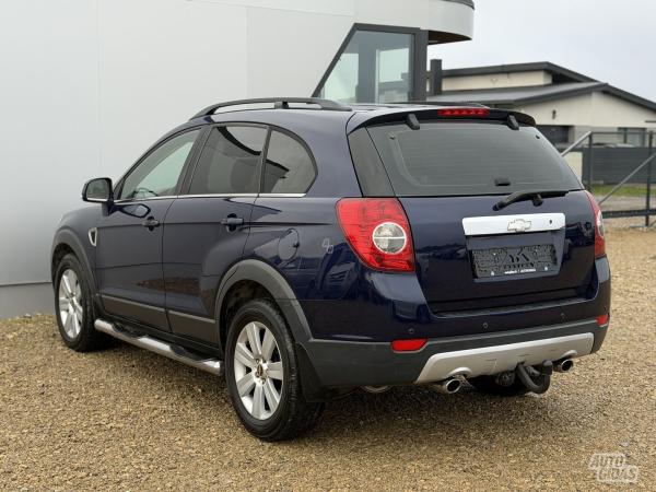 Blue Chevrolet Captiva 2010 in Siauliai, with an engine capacity of 2.00 L and mileage of 243 thousand km for 3700 €, photo 7 on AUTOMOTO.COM.LV