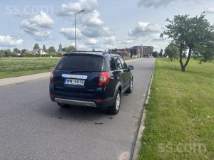 Blue Chevrolet Captiva 2011 in Riga, with an engine capacity of 2.00 L and mileage of 0 thousand km for 3295 €, photo 3 on AUTOMOTO.COM.LV