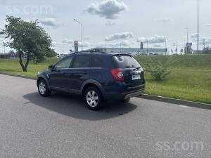 Blue Chevrolet Captiva 2011 in Riga, with an engine capacity of 2.00 L and mileage of 0 thousand km for 3295 €, photo 5 on AUTOMOTO.COM.LV