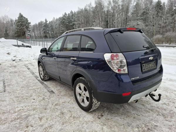 Zils Chevrolet Captiva 2011 Radviliškis, ar dzinēja tilpumu 2.20 L un nobraukumu 180 tūkst. km par 4550 €, foto 3 vietnē AUTOMOTO.COM.LV