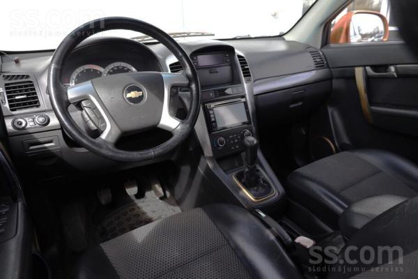 Brūns Chevrolet Captiva 2007 Rīga, ar dzinēja tilpumu 2.00 L un nobraukumu 0 tūkst. km par 2495 €, foto 7 vietnē AUTOMOTO.COM.LV