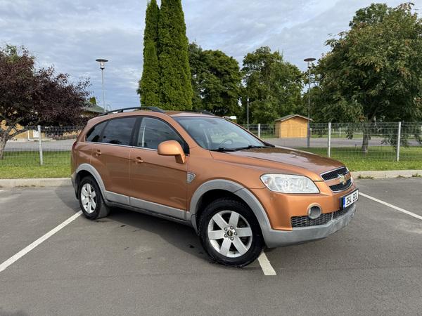 Brown Chevrolet Captiva 2007 in Johvi, with an engine capacity of 2.00 L and mileage of 152 thousand km for 2400 €, photo 1 on AUTOMOTO.COM.LV