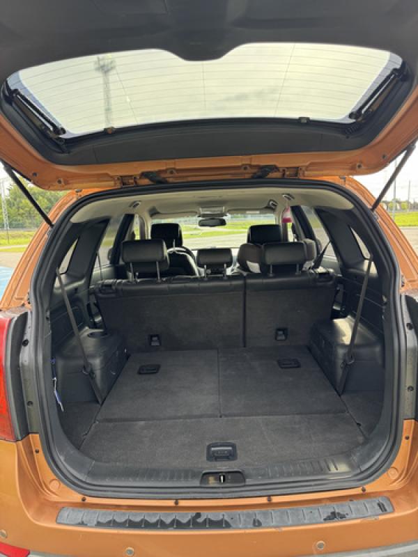 Brown Chevrolet Captiva 2007 in Johvi, with an engine capacity of 2.00 L and mileage of 152 thousand km for 2400 €, photo 8 on AUTOMOTO.COM.LV