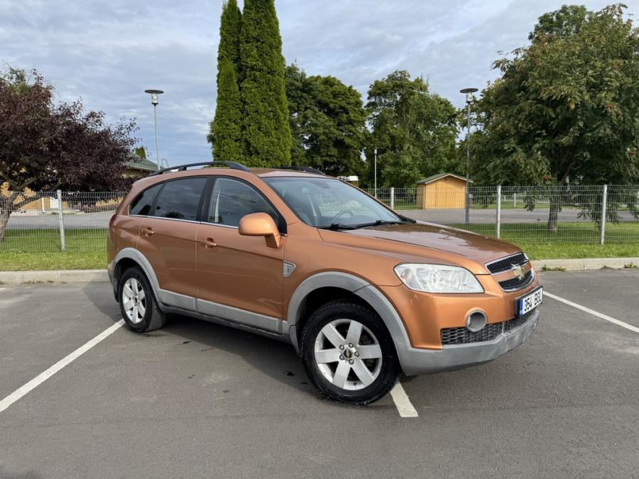 Brown Chevrolet Captiva 2007 in Johvi, with an engine capacity of 2.00 L and mileage of 152 thousand km for 2400 €, photo 16 on AUTOMOTO.COM.LV