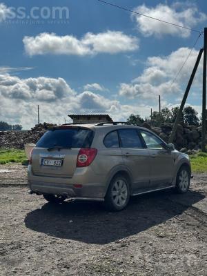 Brūns Chevrolet Captiva 2007 Bauska, ar dzinēja tilpumu 2.00 L un nobraukumu 0 tūkst. km par 2100 €, foto  vietnē AUTOMOTO.COM.LV