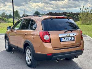 Brown Chevrolet Captiva 2007 in Vilnius, with an engine capacity of 1.99 L and mileage of 168 thousand km for 3500 €, photo 4 on AUTOMOTO.COM.LV