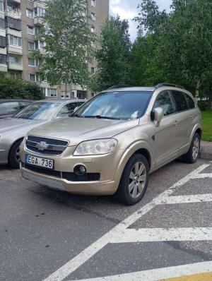 Brown Chevrolet Captiva 2008 in Vilnius, with an engine capacity of 2.00 L and mileage of 288 thousand km for 2800 €, photo 6 on AUTOMOTO.COM.LV