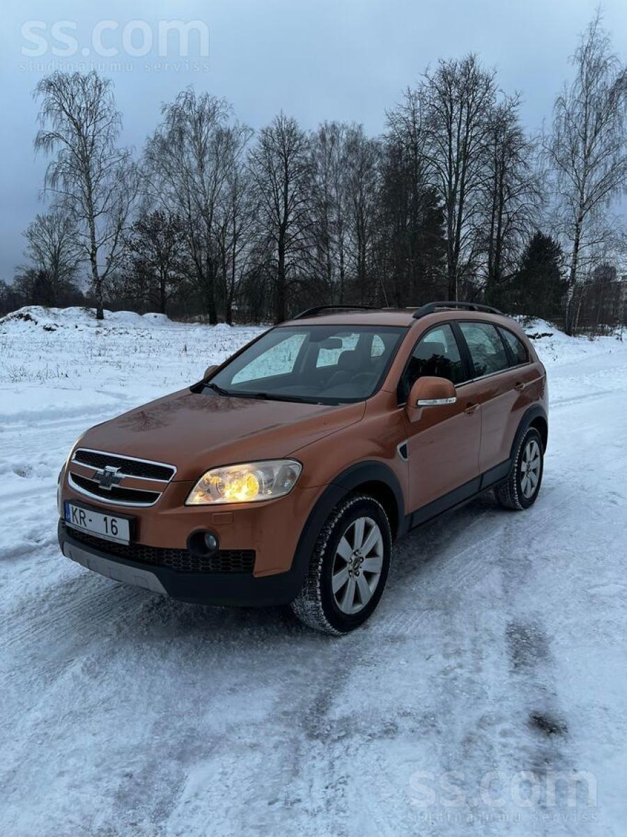 Brūns Chevrolet Captiva 2010 Rīga, ar dzinēja tilpumu 2.00 L un nobraukumu 189 tūkst. km par 4200 €, foto 1 vietnē AUTOMOTO.COM.LV