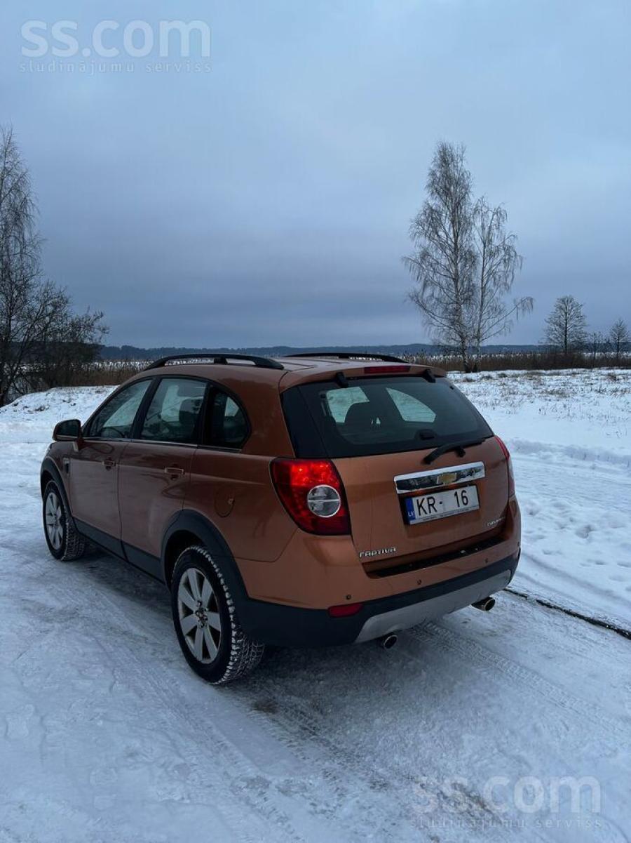 Brūns Chevrolet Captiva 2010 Rīga, ar dzinēja tilpumu 2.00 L un nobraukumu 189 tūkst. km par 4200 €, foto 2 vietnē AUTOMOTO.COM.LV