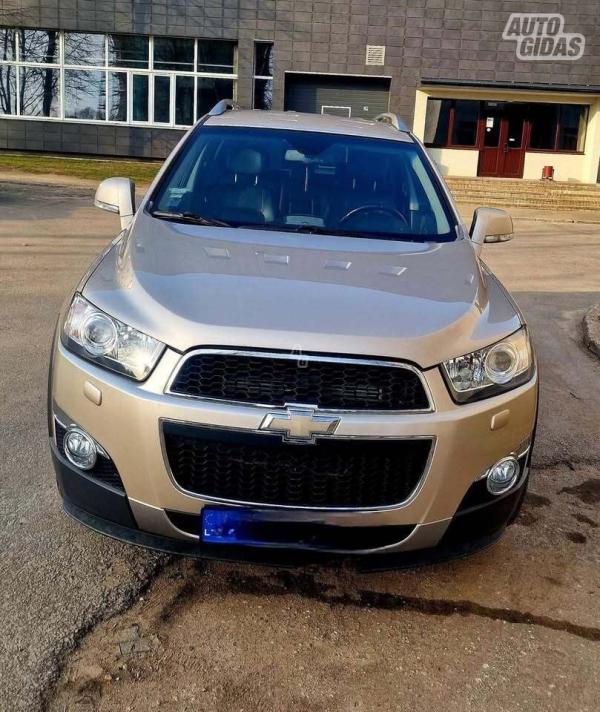 Brūns Chevrolet Captiva 2012 Mažeikiai, ar dzinēja tilpumu 2.20 L un nobraukumu 216 tūkst. km par 5500 €, foto 1 vietnē AUTOMOTO.COM.LV