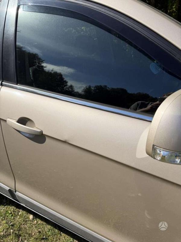 Brown Chevrolet Captiva 2012 in Alytus, with an engine capacity of 2.23 L and mileage of 195 thousand km for 4800 €, photo 5 on AUTOMOTO.COM.LV