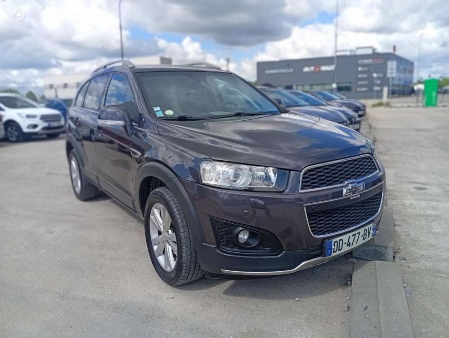 Brūns Chevrolet Captiva 2014 Šauļi, ar dzinēja tilpumu 2.20 L un nobraukumu 270 tūkst. km par 5750 €, foto 3 vietnē AUTOMOTO.COM.LV