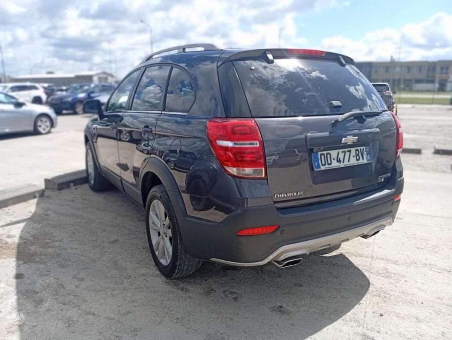Brūns Chevrolet Captiva 2014 Šauļi, ar dzinēja tilpumu 2.20 L un nobraukumu 270 tūkst. km par 5750 €, foto 4 vietnē AUTOMOTO.COM.LV