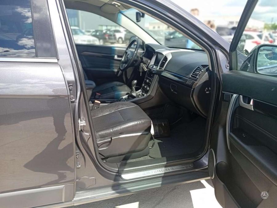 Brūns Chevrolet Captiva 2014 Šauļi, ar dzinēja tilpumu 2.20 L un nobraukumu 270 tūkst. km par 5750 €, foto 12 vietnē AUTOMOTO.COM.LV